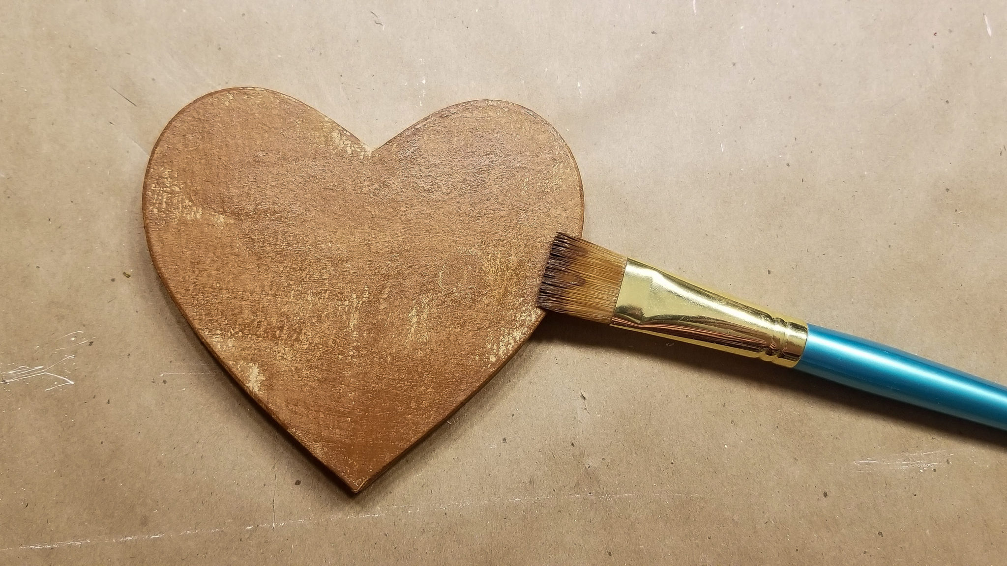 Farmhouse Love Sign – Love is in the air and written on the walls with ...